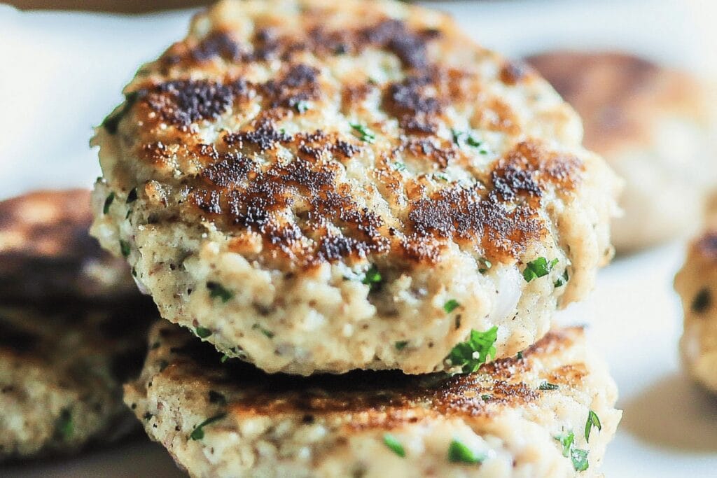 Healthy Ground Turkey Patties Recipe - delicedcook.com