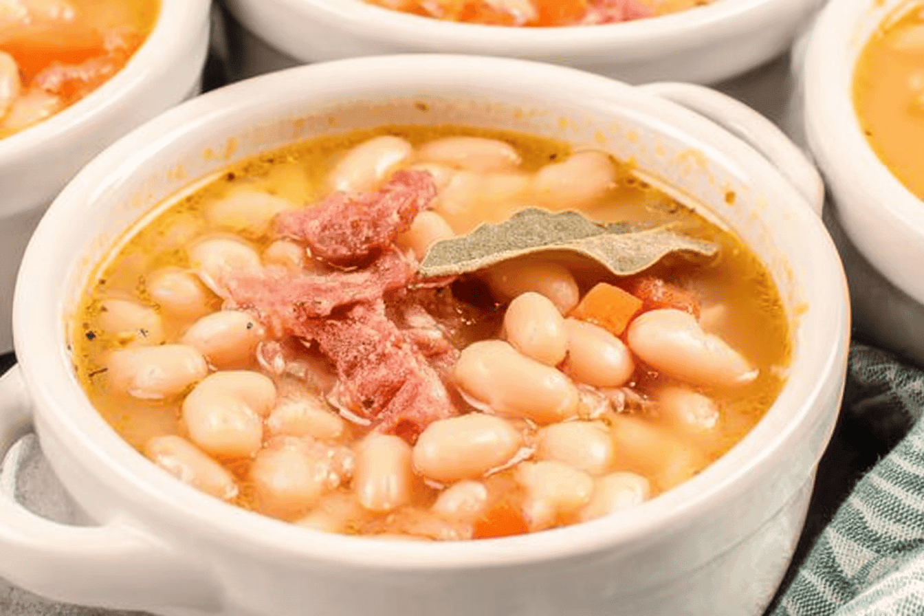 Senate Bean Soup Recipe: Easy and Delicious - delicedcook